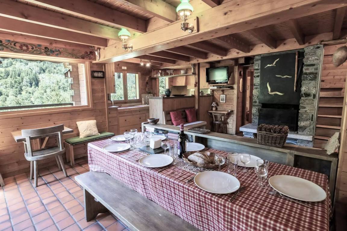 145 M² Chalet ∙ 6 Bedrooms ∙ 12 Guests - Méribel