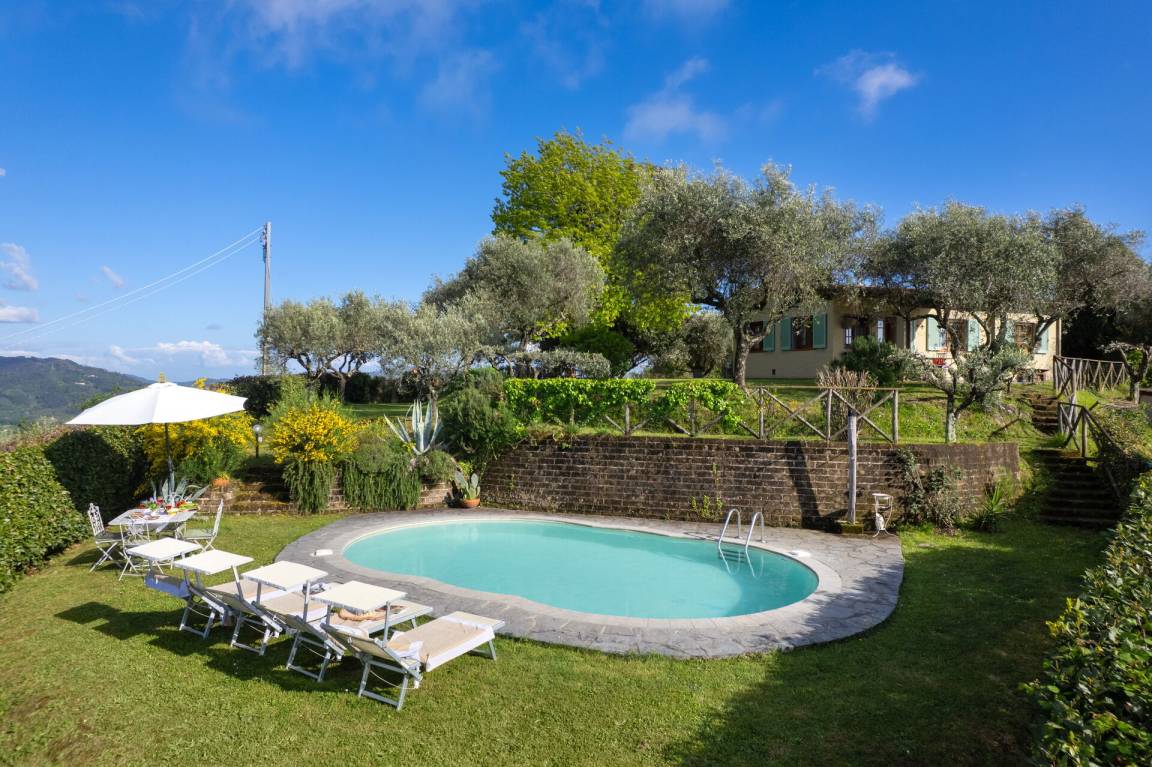 75 M² Villa ∙ 2 Habitaciones ∙ 4 Huéspedes - Camaiore