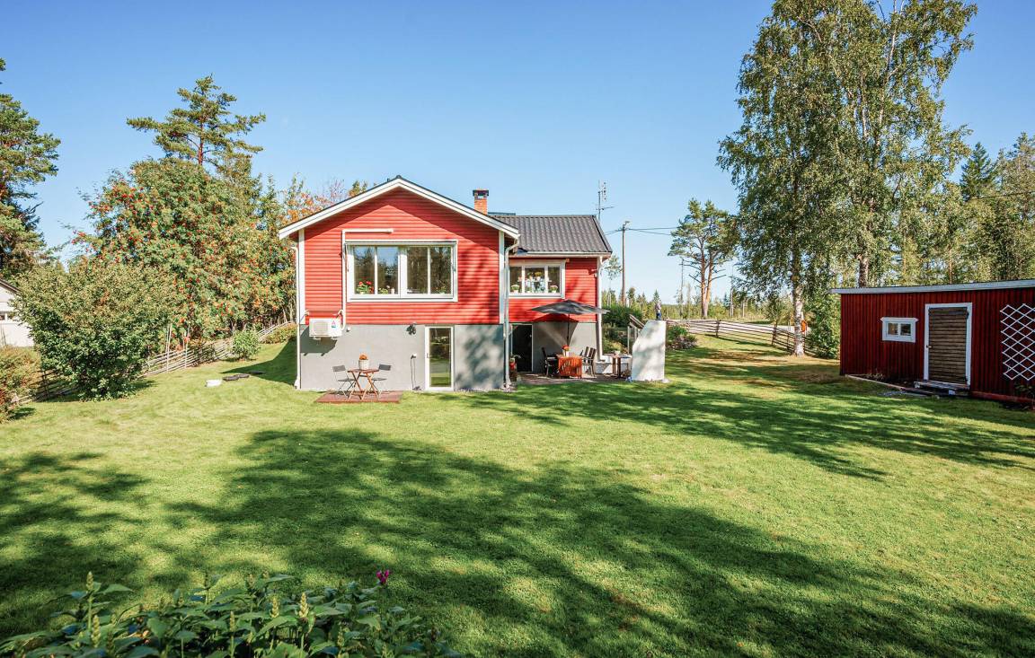 148 M² Huis ∙ 3 Slaapkamers ∙ 10 Gasten - Ockelbo