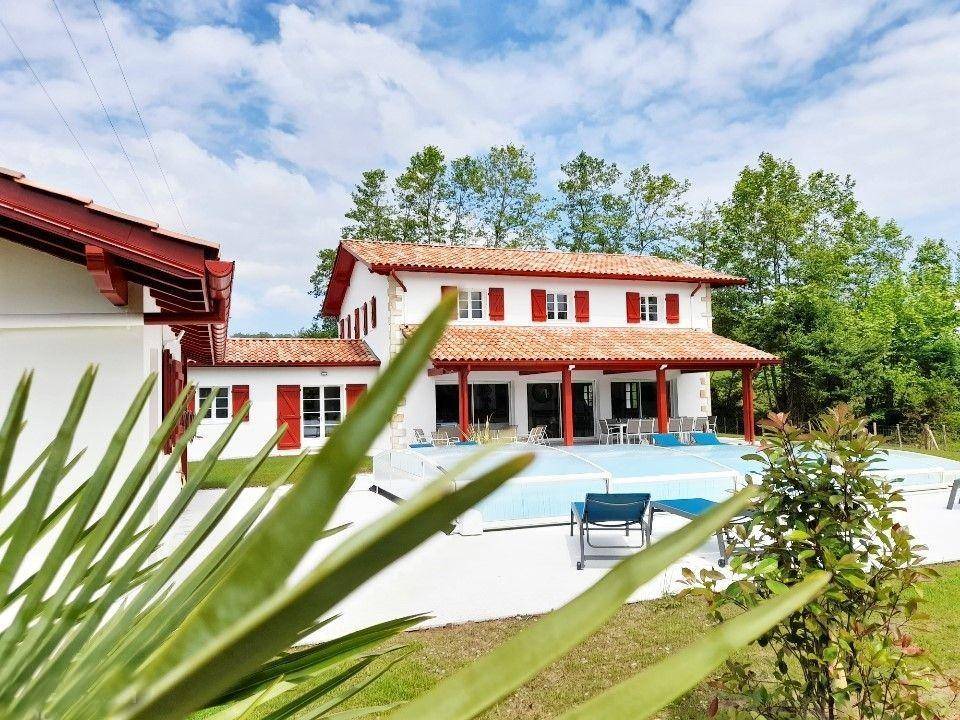 245 M² Gîte ∙ 7 Chambres ∙ 14 Personnes - Ascain