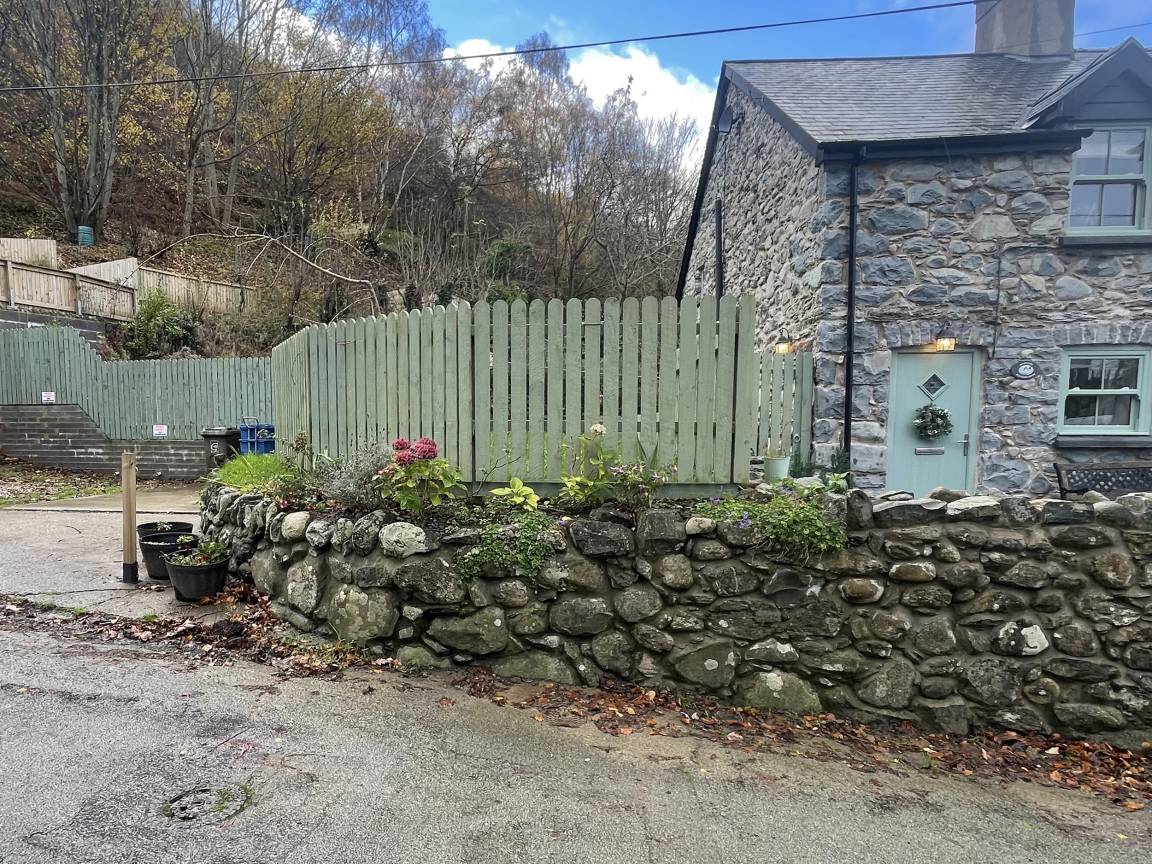 Cottage ∙ 2 Bedrooms ∙ 4 Guests - Bethesda