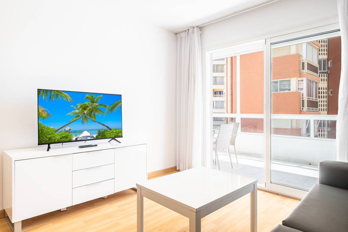 80 M² Apartamento ∙ 2 Habitaciones ∙ 5 Huéspedes - Benidorm