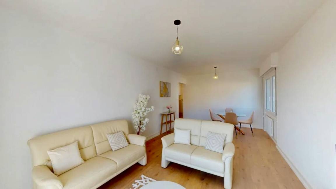 80 M² Appartement ∙ 2 Chambres ∙ 4 Personnes - Bussigny
