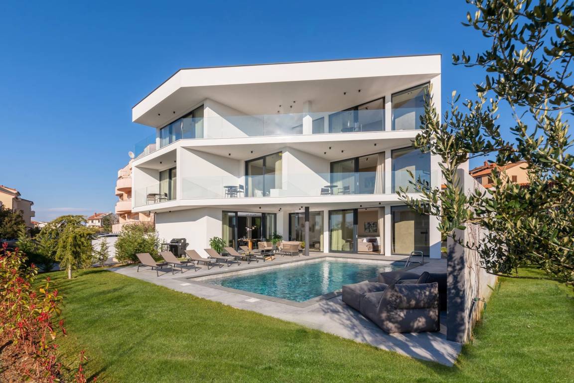 568 M² Villa ∙ 5 Schlafzimmer ∙ 10 Gäste - Fažana