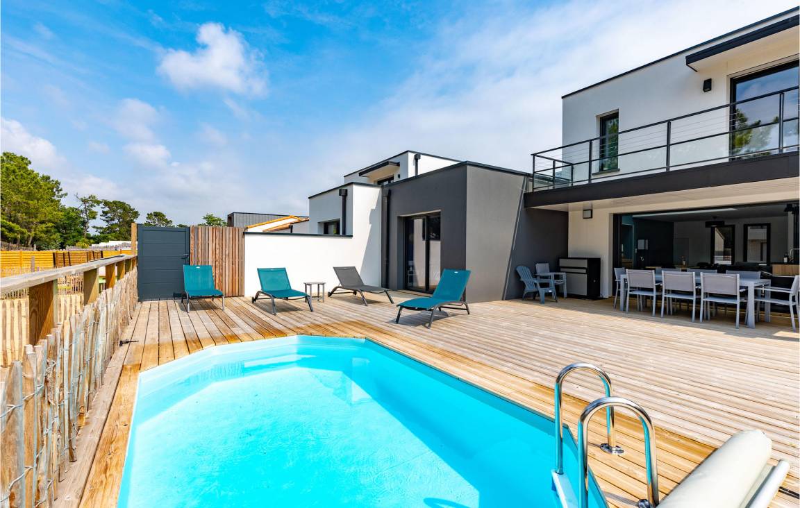 130 M² Maison De Vacances ∙ 4 Chambres ∙ 10 Personnes - Plage de la Barre-de-Monts (La Bergère)