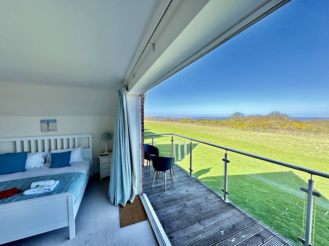 Cottage ∙ 4 Bedrooms ∙ 10 Guests - Filey