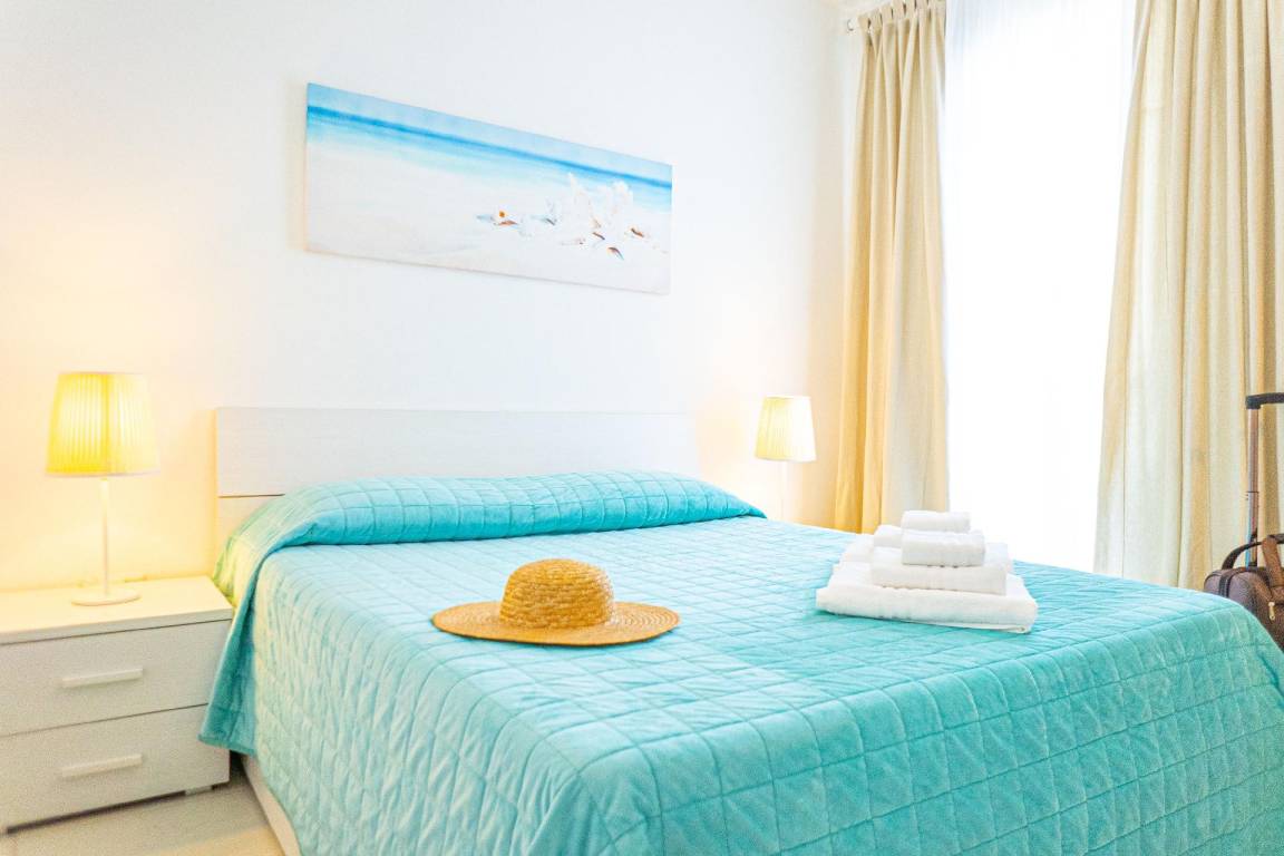 84 M² House ∙ 2 Bedrooms ∙ 6 Guests - Torre Lapillo