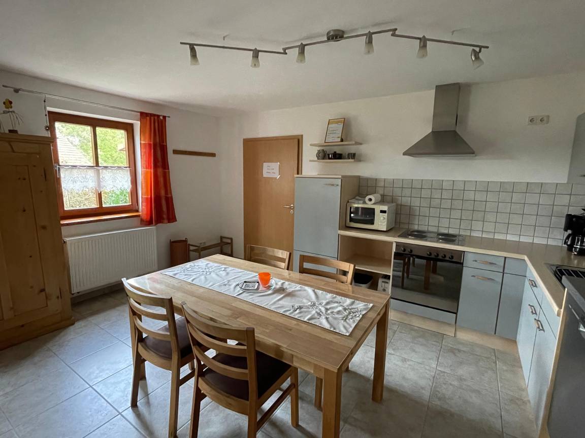 90 M² Ferienwohnung ∙ 2 Gäste - Pleinfeld