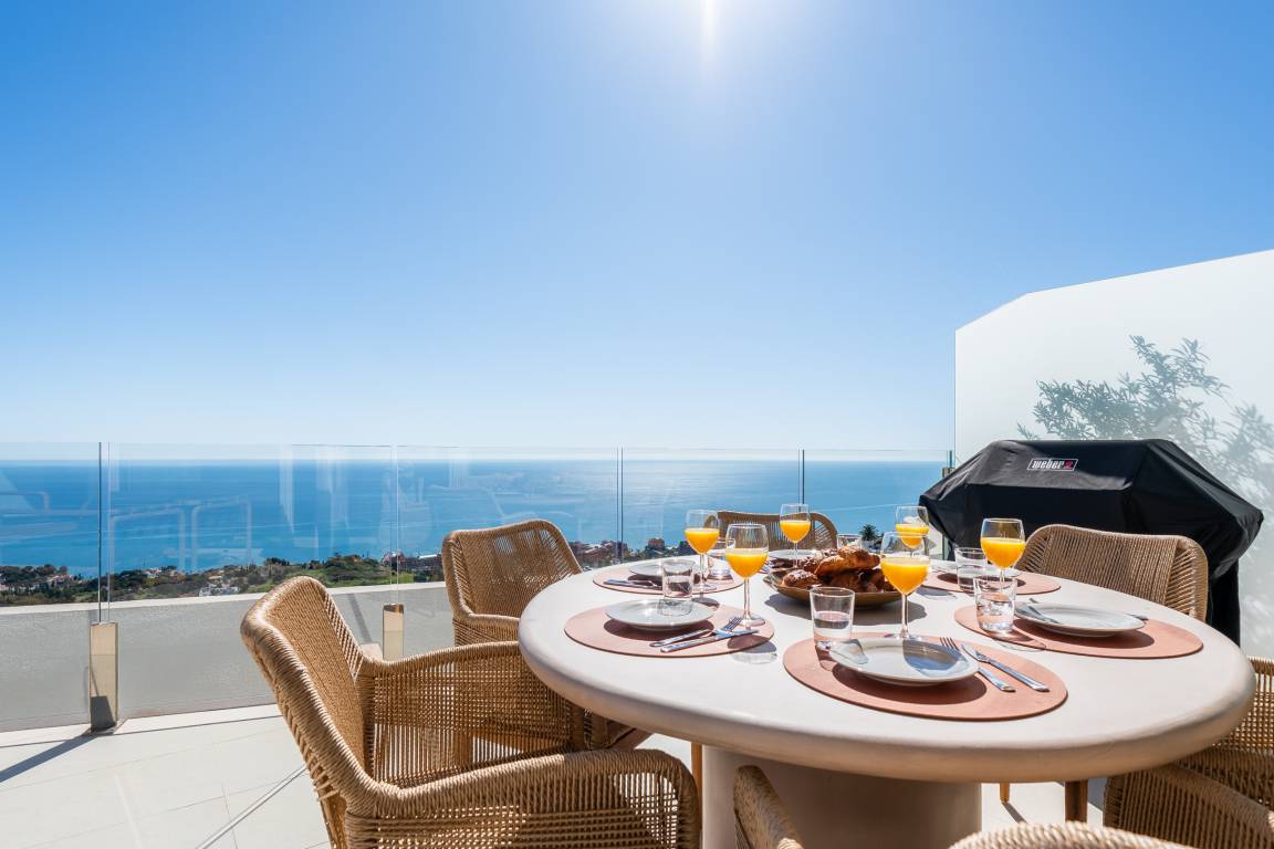 191 M² Apartment ∙ 3 Bedrooms ∙ 6 Guests - Benalmádena