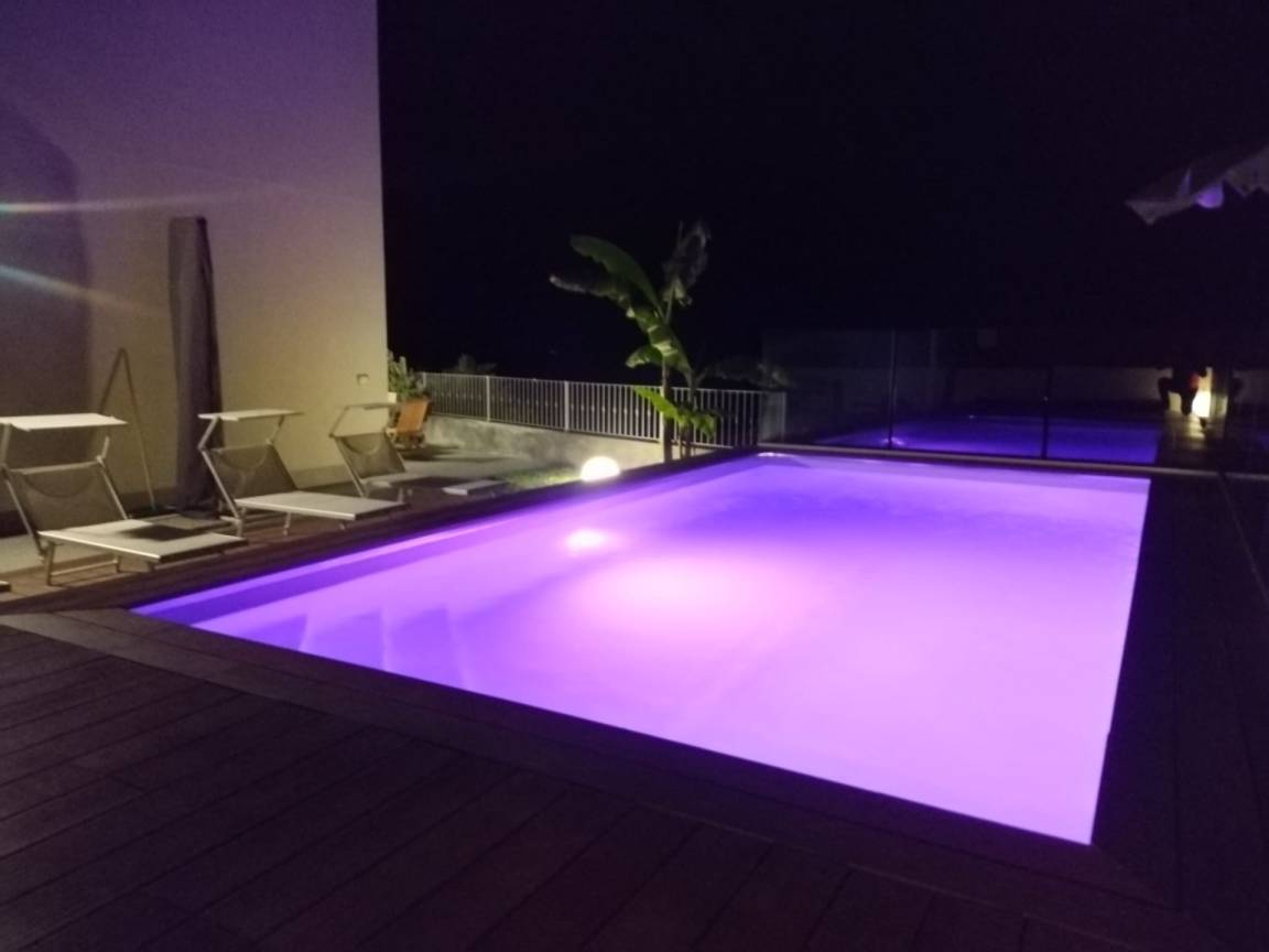 60 M² Ferienwohnung ∙ 2 Schlafzimmer ∙ 6 Gäste - Santo Stefano al Mare
