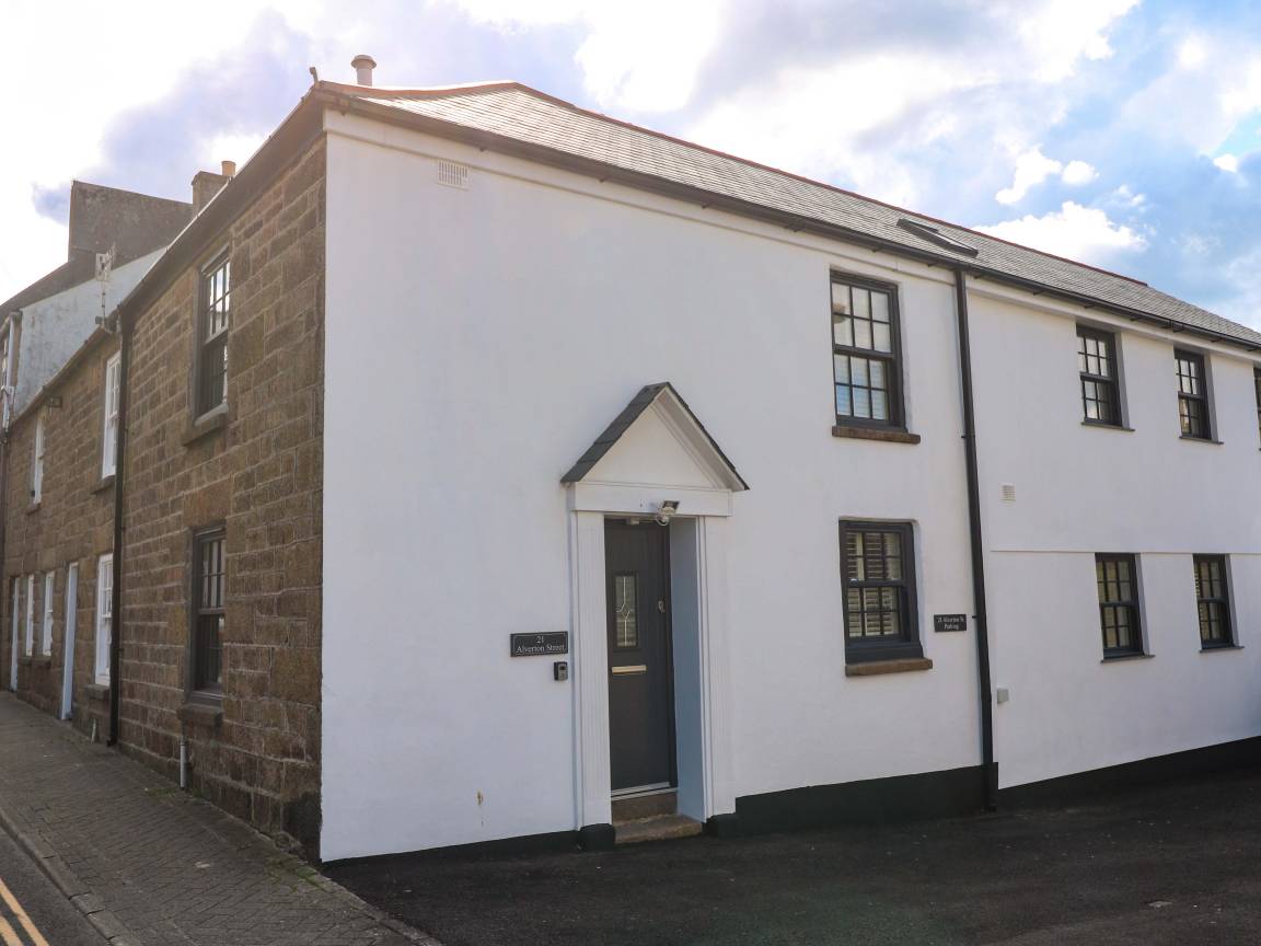Cottage ∙ 3 Bedrooms ∙ 6 Guests - Penzance