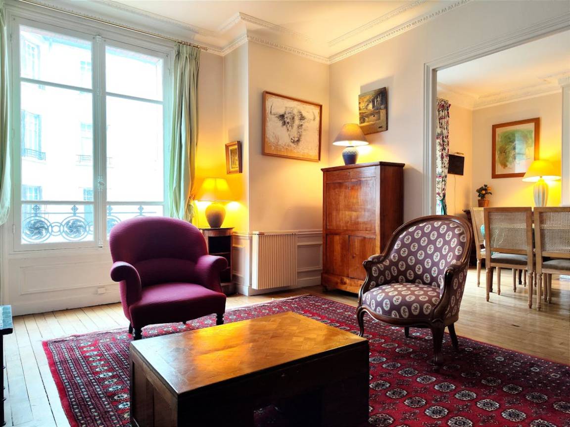 100 M² Apartment ∙ 2 Bedrooms ∙ 4 Guests - Eiffel Tower - Paris