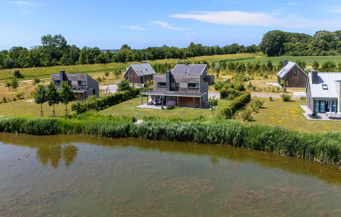 81 M² Ferienhaus ∙ 3 Schlafzimmer ∙ 6 Gäste - De Banjaard
