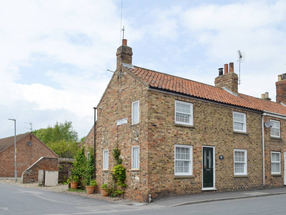 Cottage ∙ 2 Bedrooms ∙ 4 Guests - Driffield