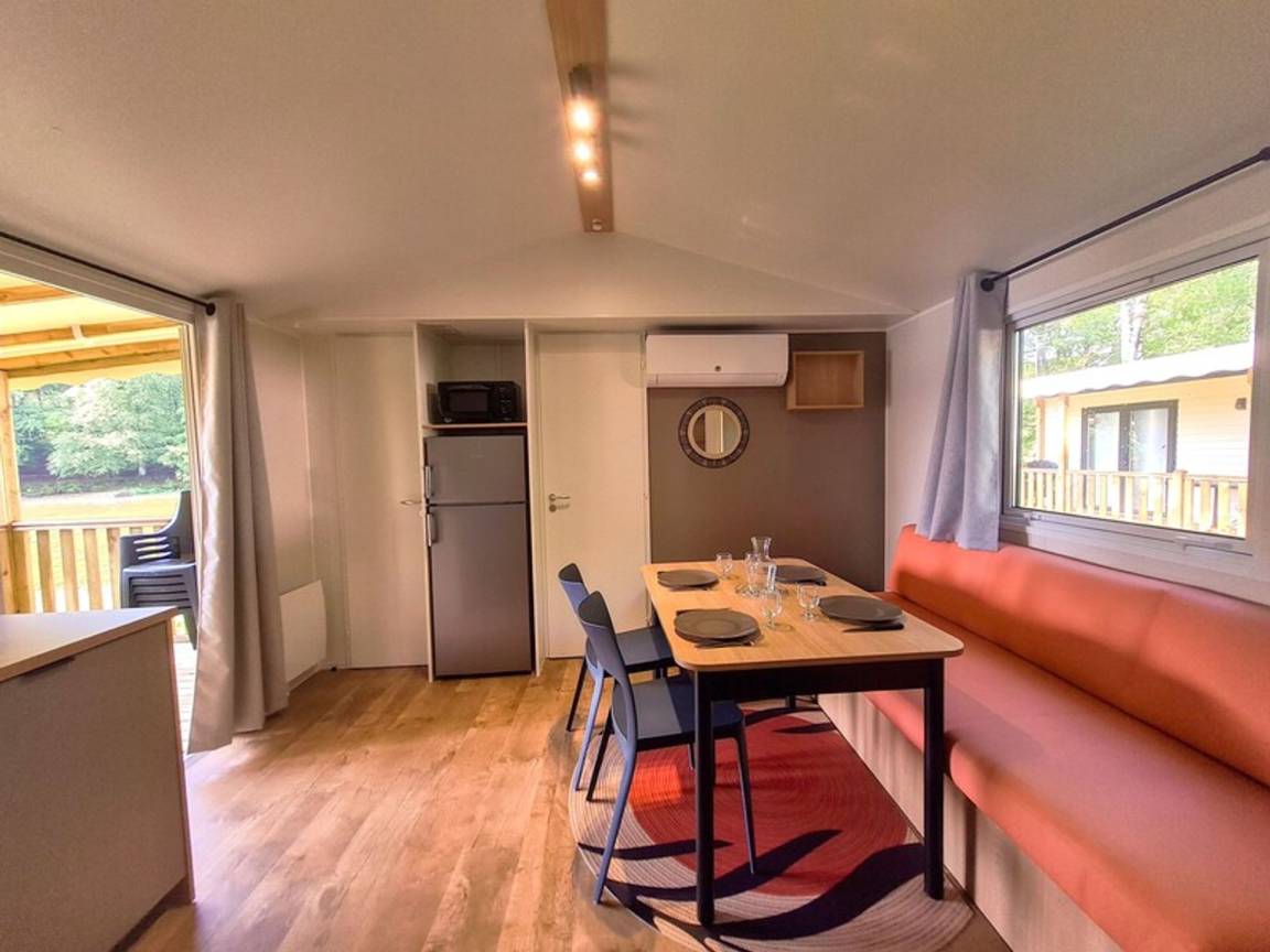 32 M² Caravan ∙ 3 Bedrooms ∙ 6 Guests - Lac de Pareloup