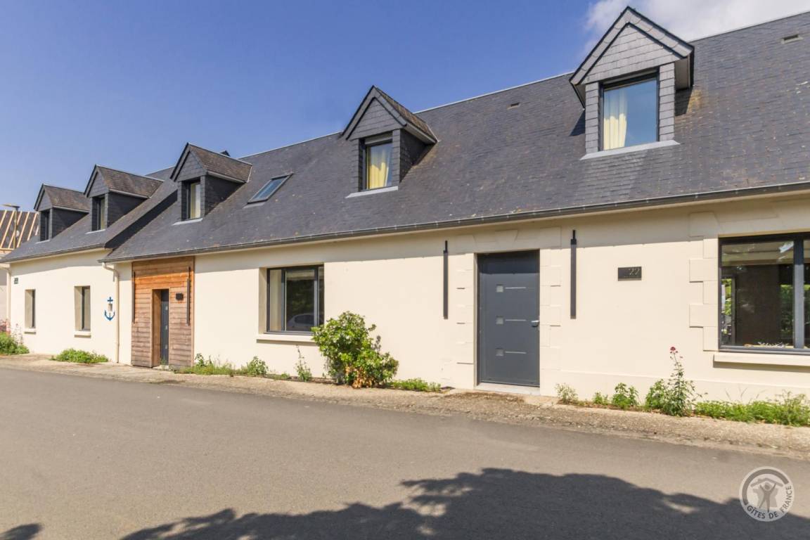 Gîte ∙ 5 Chambres ∙ 10 Personnes - Genêts
