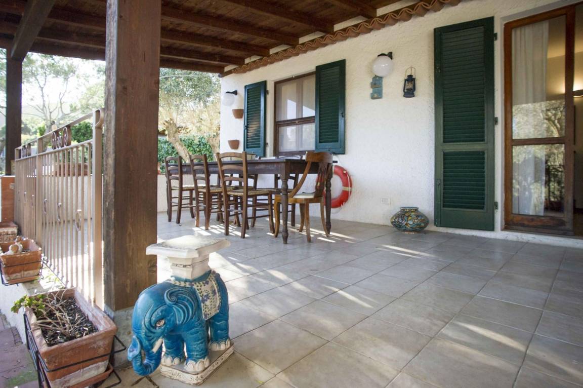 70 M² Villa ∙ 1 Bedroom ∙ 4 Guests - Marina di Campo