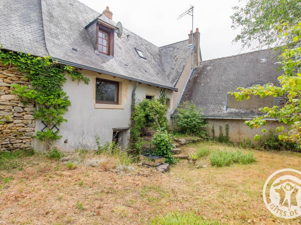 96 M² Cottage ∙ 2 Slaapkamers ∙ 4 Gasten - Durtal