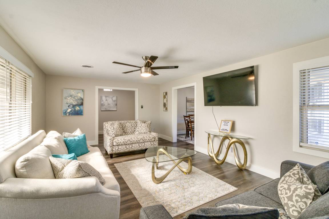 213 M² House ∙ 3 Bedrooms ∙ 8 Guests - Pensacola, FL