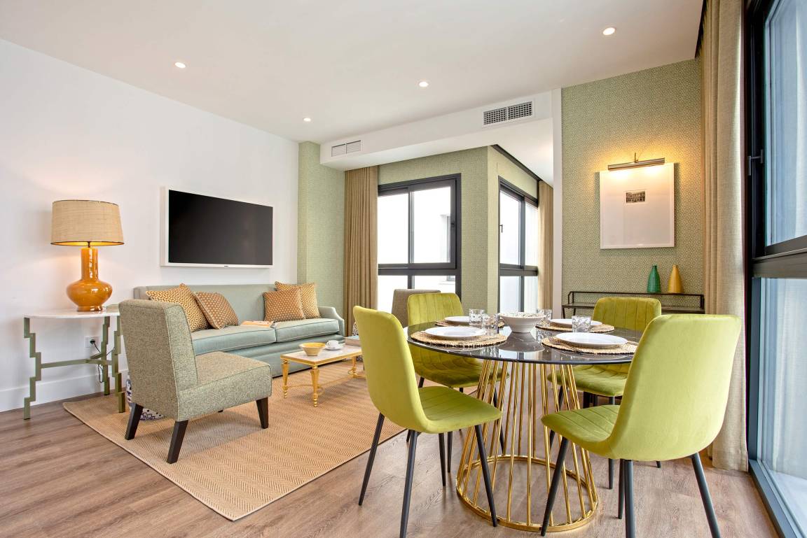 60 M² Apartamento ∙ 2 Habitaciones ∙ 4 Huéspedes - Sevilla, España