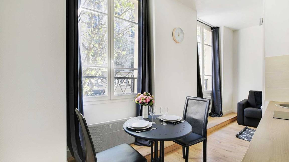 22 M² Apartment ∙ 2 Guests - Paris