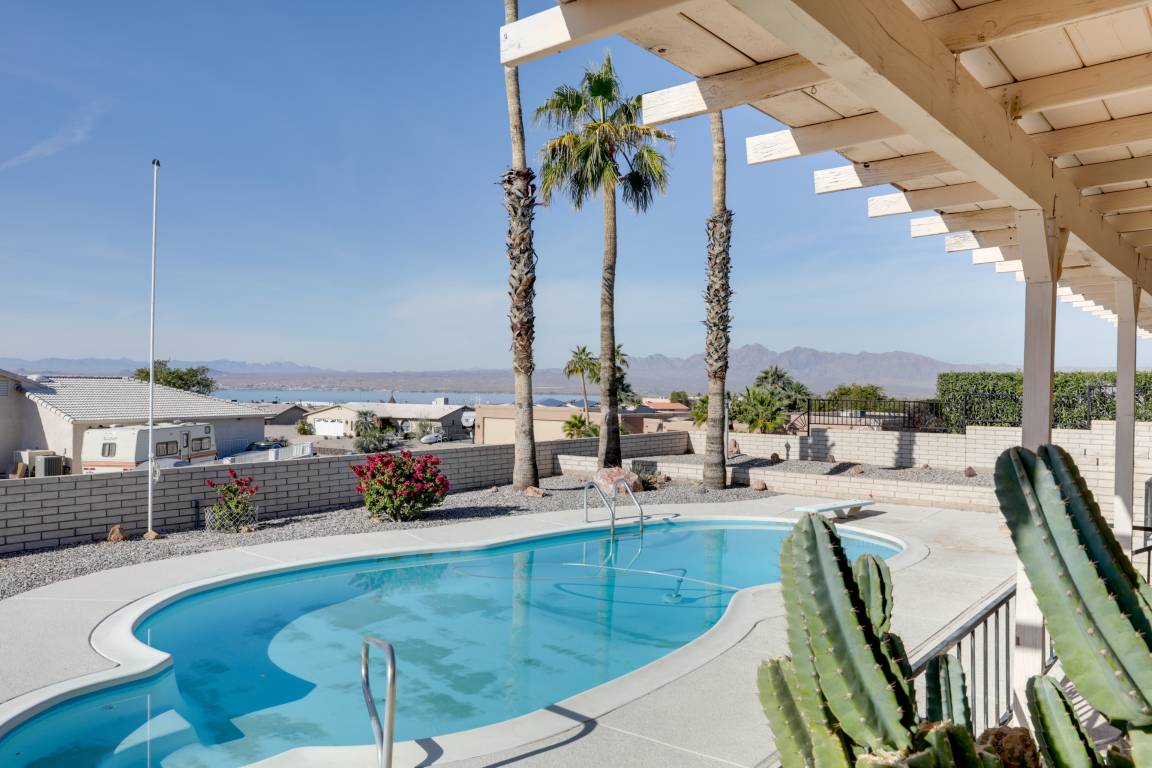 143 M² House ∙ 3 Bedrooms ∙ 11 Guests - Lake Havasu City, AZ
