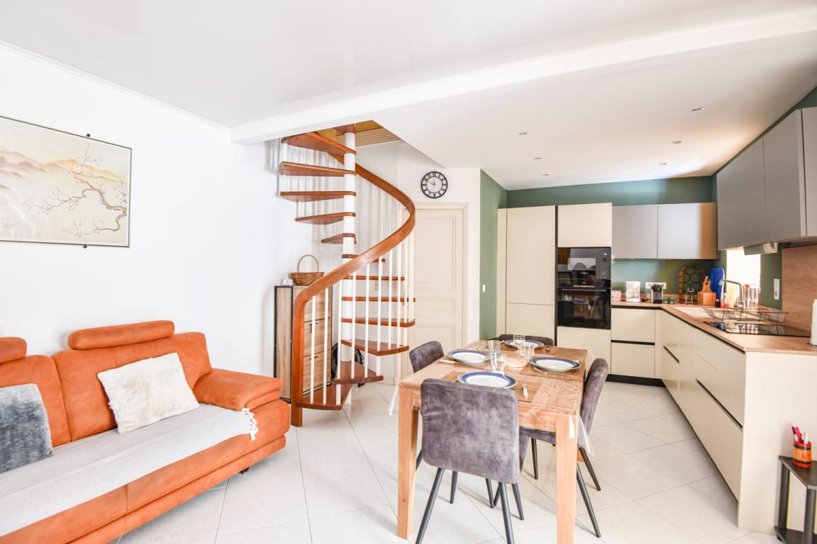 80 M² Appartement ∙ 1 Chambre ∙ 4 Personnes - Marseille