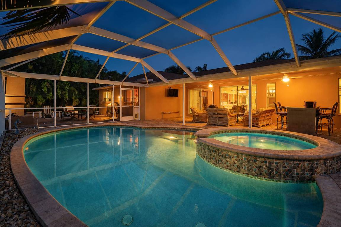 157 M² House ∙ 3 Bedrooms ∙ 6 Guests - Fort Myers Beach, FL