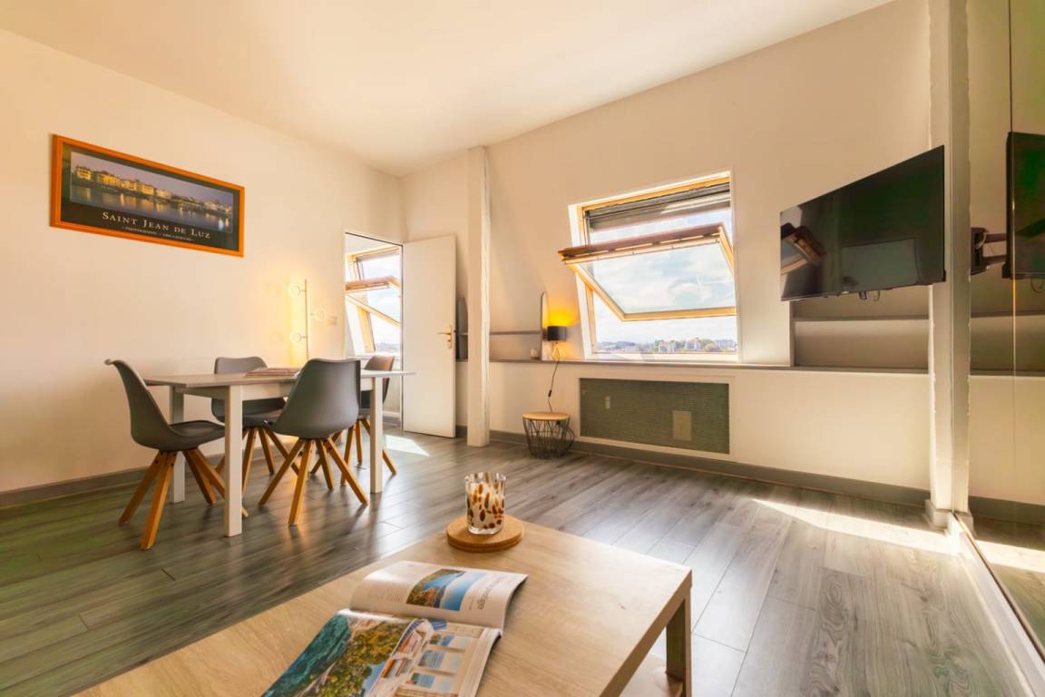 55 M² Apartment ∙ 1 Bedroom ∙ 2 Guests - Anglet