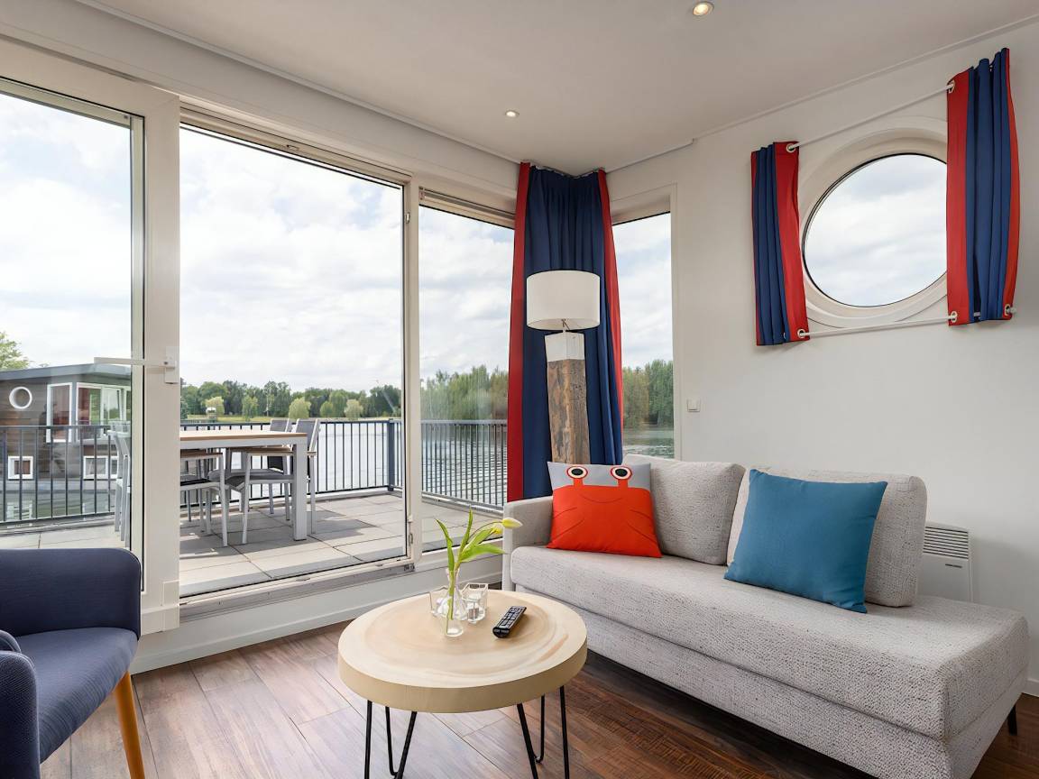 Cottage ∙ 2 Bedrooms ∙ 4 Guests - Eindhoven