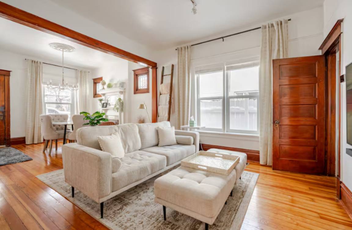 111 M² House ∙ 2 Bedrooms ∙ 1 Guest - Denver, CO