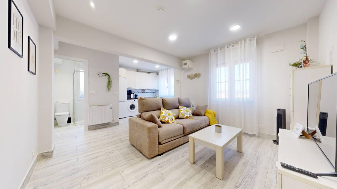 40 M² Ferienwohnung ∙ 2 Schlafzimmer ∙ 2 Gäste - Bilbao