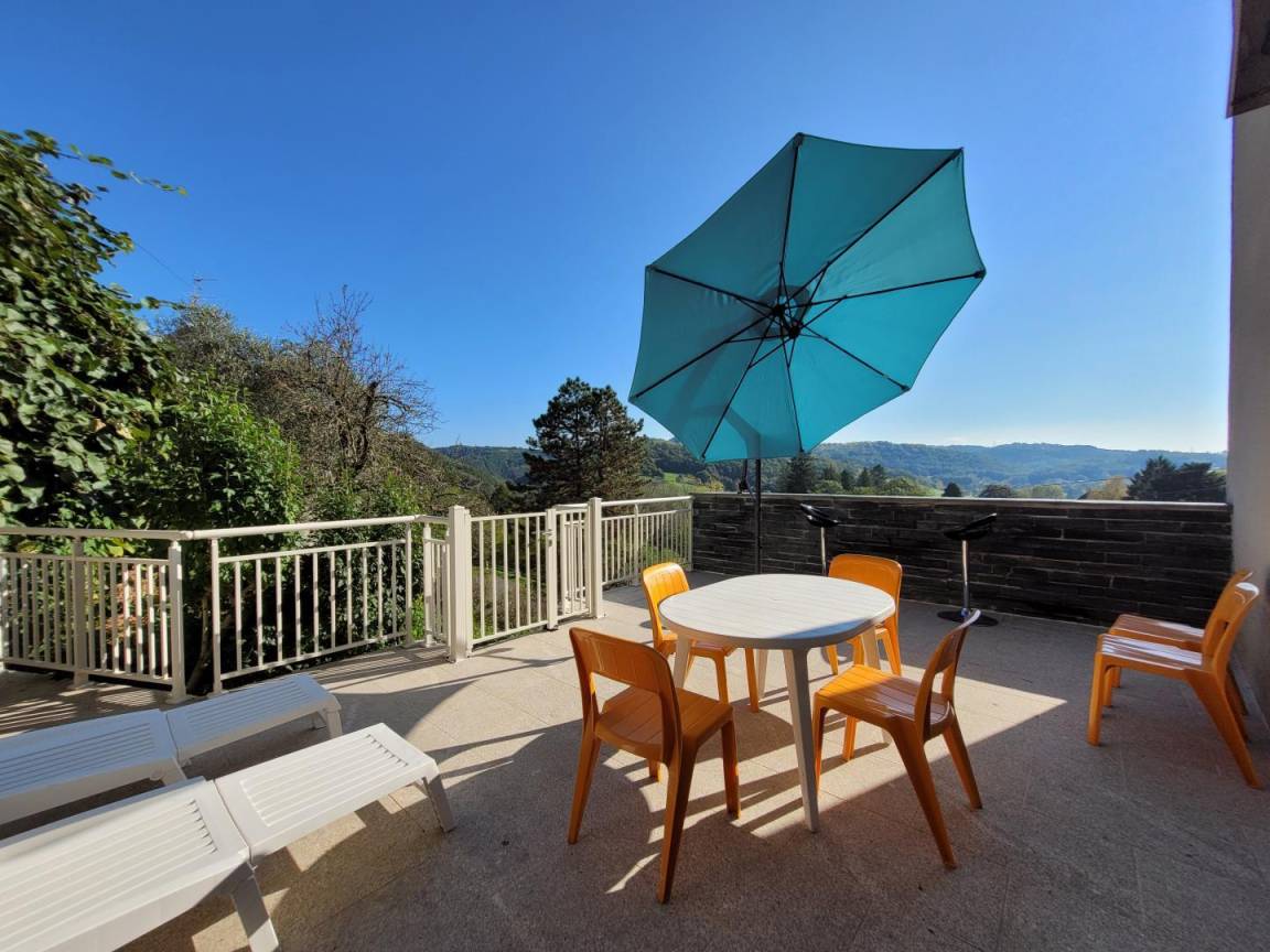 52 M² Gîte ∙ 1 Chambre ∙ 2 Personnes - Brive-la-Gaillarde