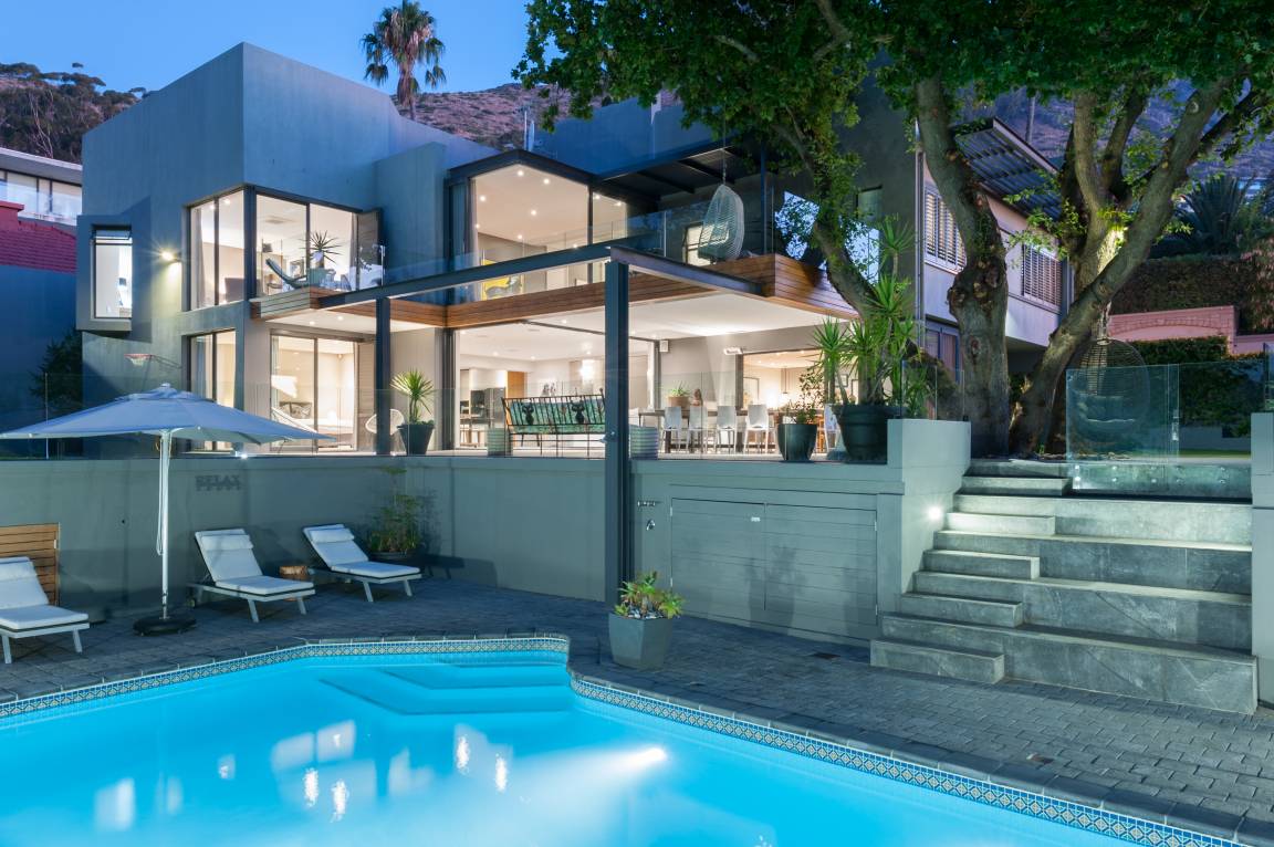 600 M² Villa ∙ 5 Schlafzimmer ∙ 10 Gäste - Camps Bay