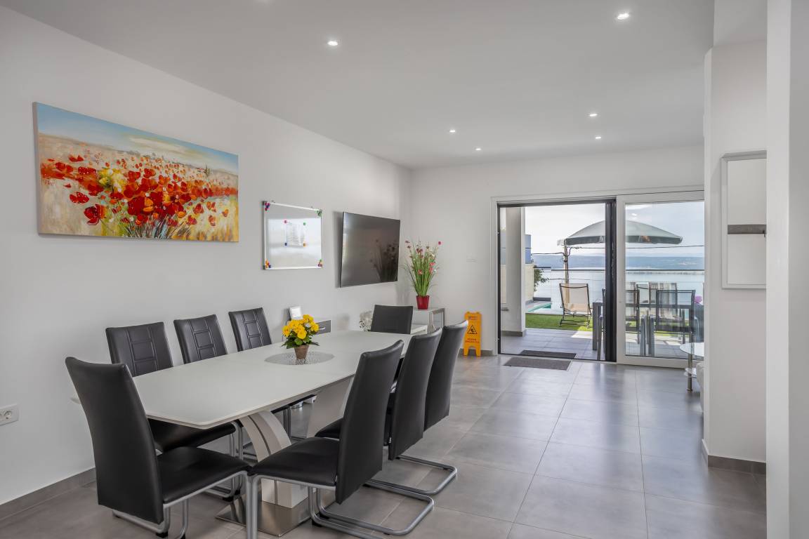 160 M² Ferienhaus ∙ 4 Schlafzimmer ∙ 8 Gäste - Crikvenica