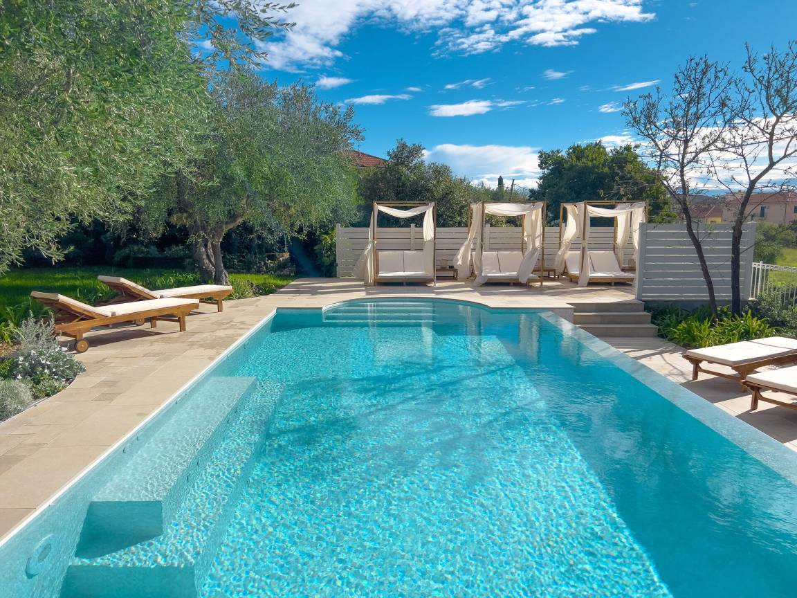 165 M² Villa ∙ 4 Schlafzimmer ∙ 12 Gäste - Cervo