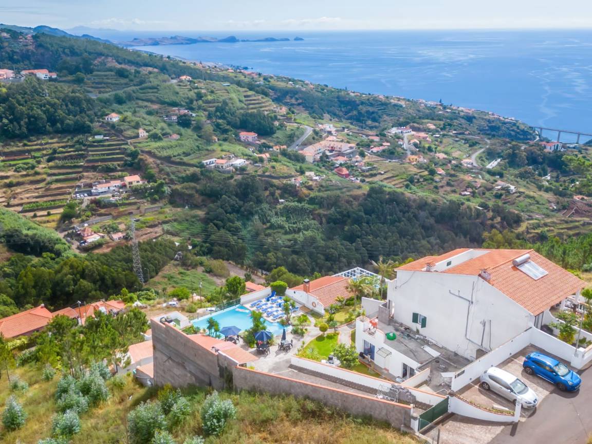 80 M² Chalet ∙ 2 Bedrooms ∙ 6 Guests - Madeira