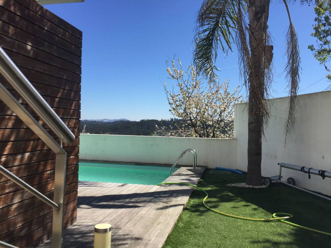 270 M² Ferienhaus ∙ 3 Schlafzimmer ∙ 7 Gäste - Espinho