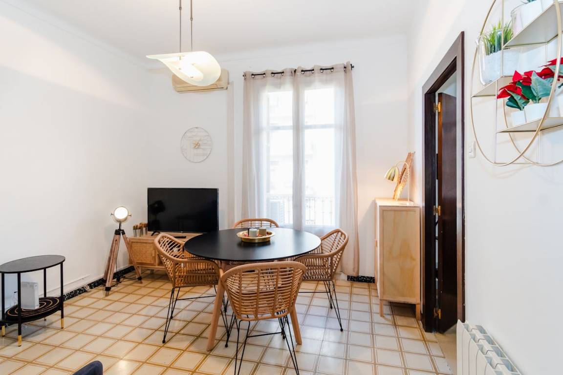 67 M² Appartamento Vacanza ∙ 3 Camere Da Letto ∙ 6 Ospiti - Barcellona