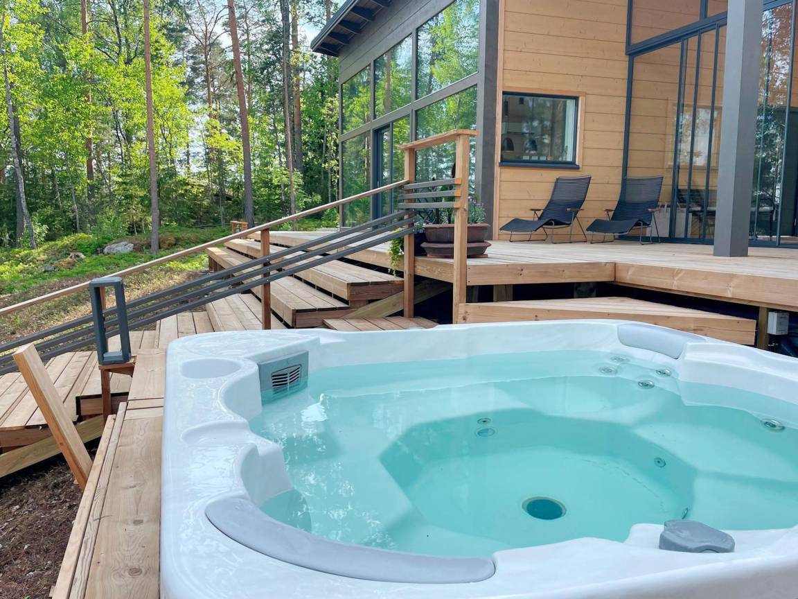 77 M² Talo ∙ 1 Makuuhuone ∙ 5 Vierasta - Korpilahti