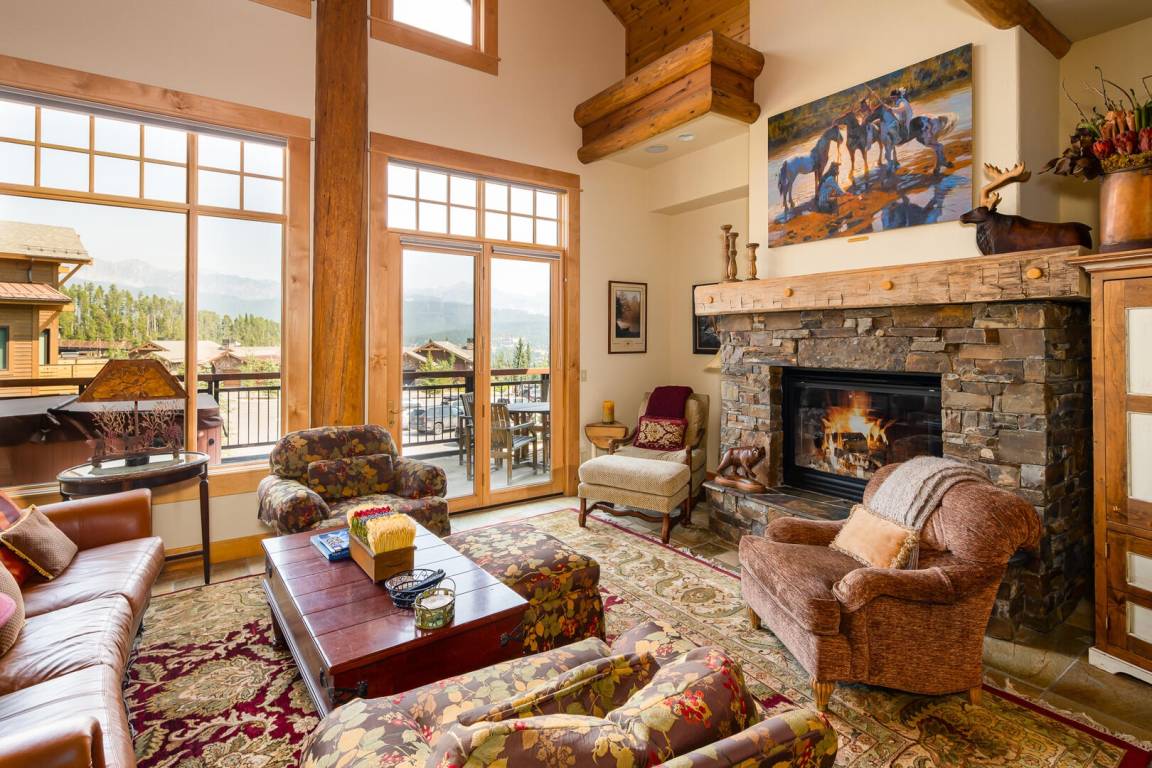 Lodge ∙ 3 Bedrooms ∙ 8 Guests - Montana