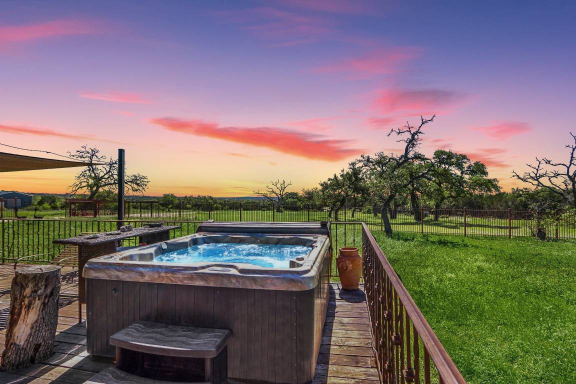 112 M² House ∙ 2 Bedrooms ∙ 6 Guests - Blue Hole Regional Park