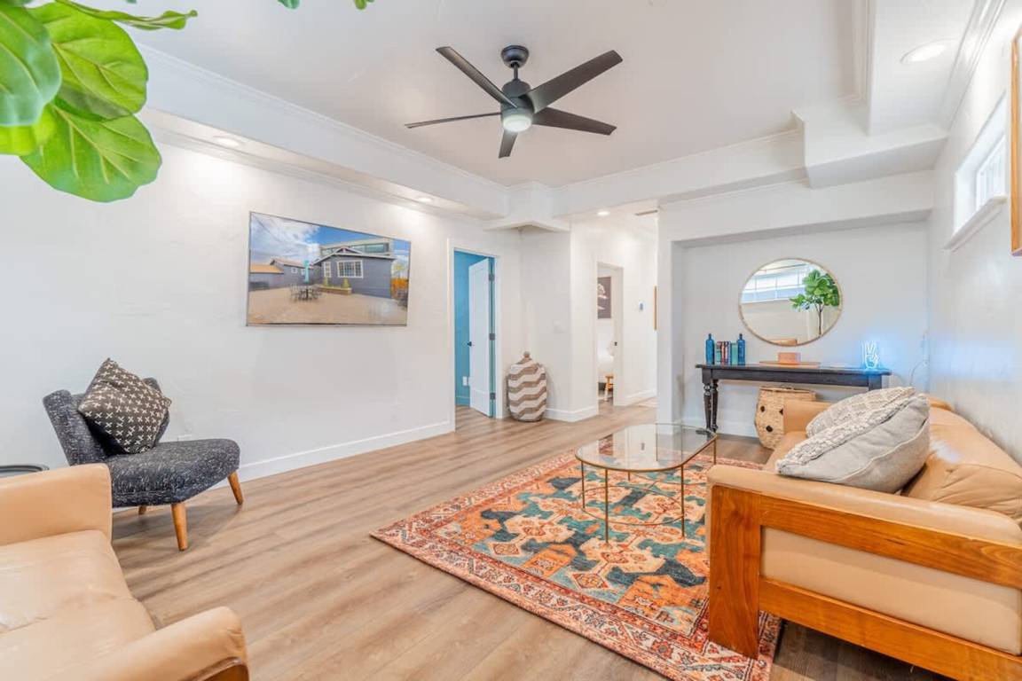 139 M² House ∙ 2 Bedrooms ∙ 6 Guests - Reno, NV