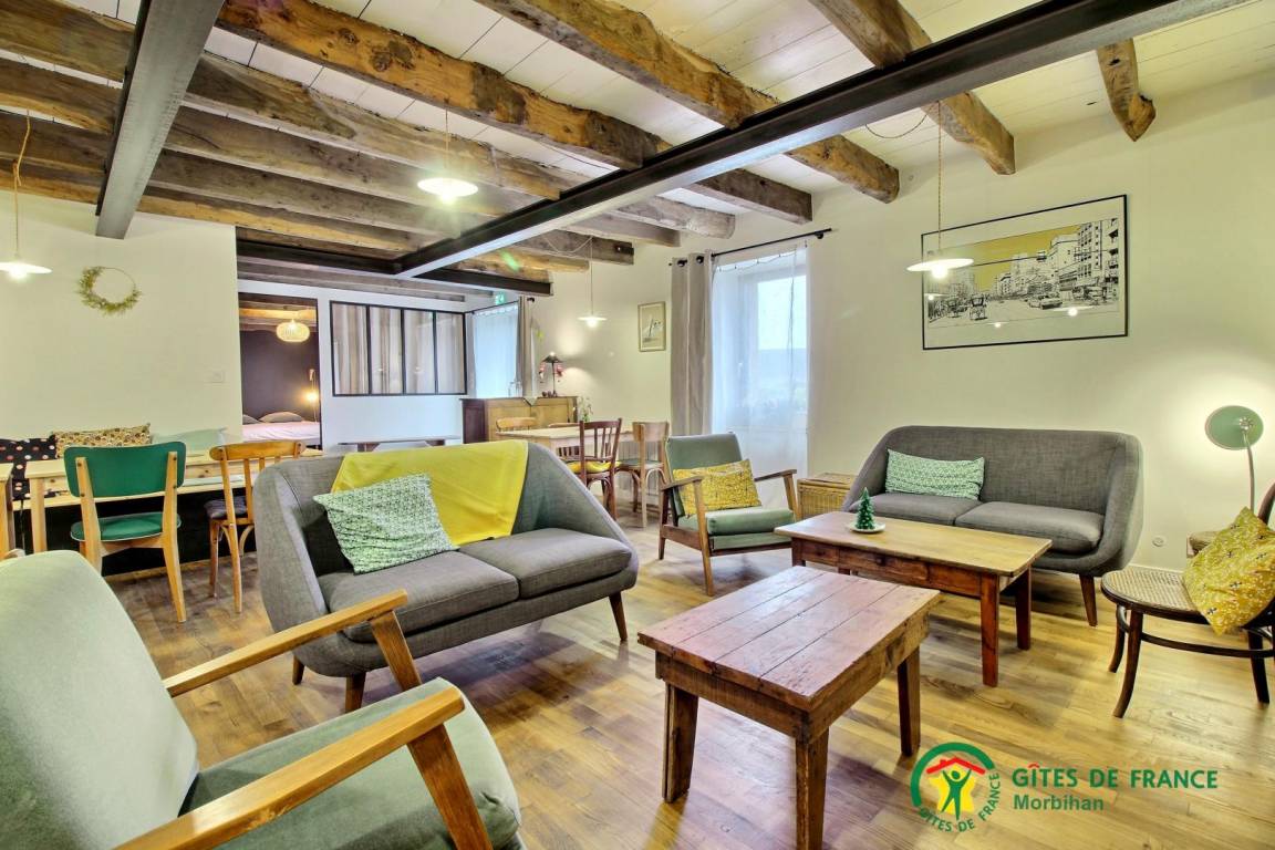 240 M² Gîte ∙ 5 Chambres ∙ 15 Personnes - Ploemel