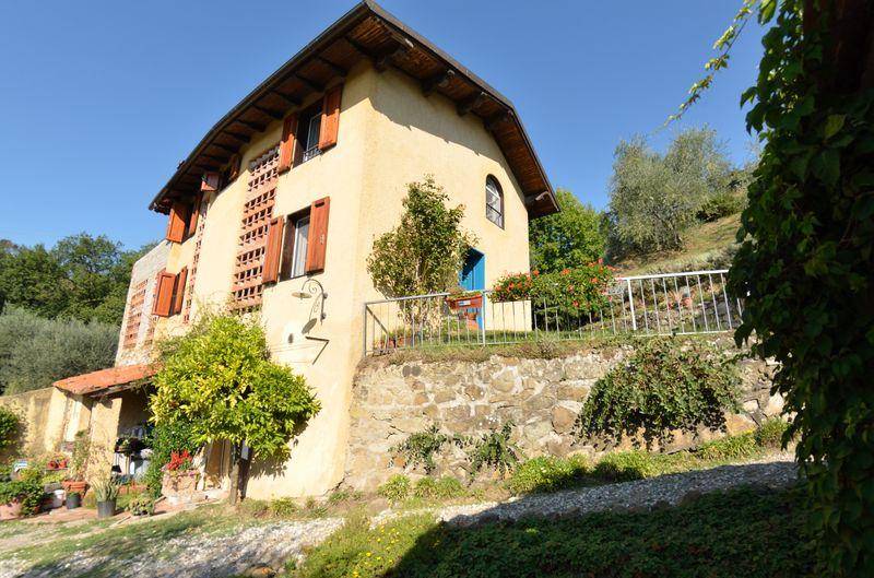 110 M² Casa ∙ 3 Habitaciones ∙ 9 Huéspedes - Lucca, Italia