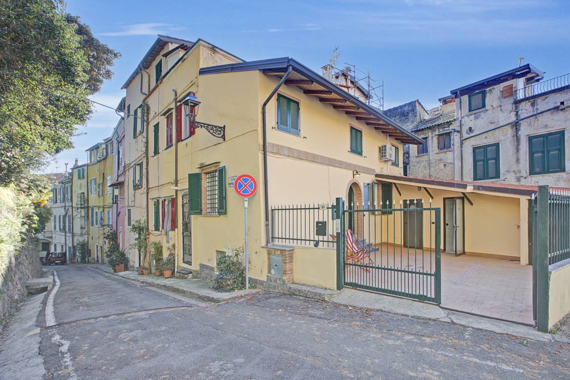 70 M² Appartement ∙ 2 Chambres ∙ 5 Personnes - Ospedaletti