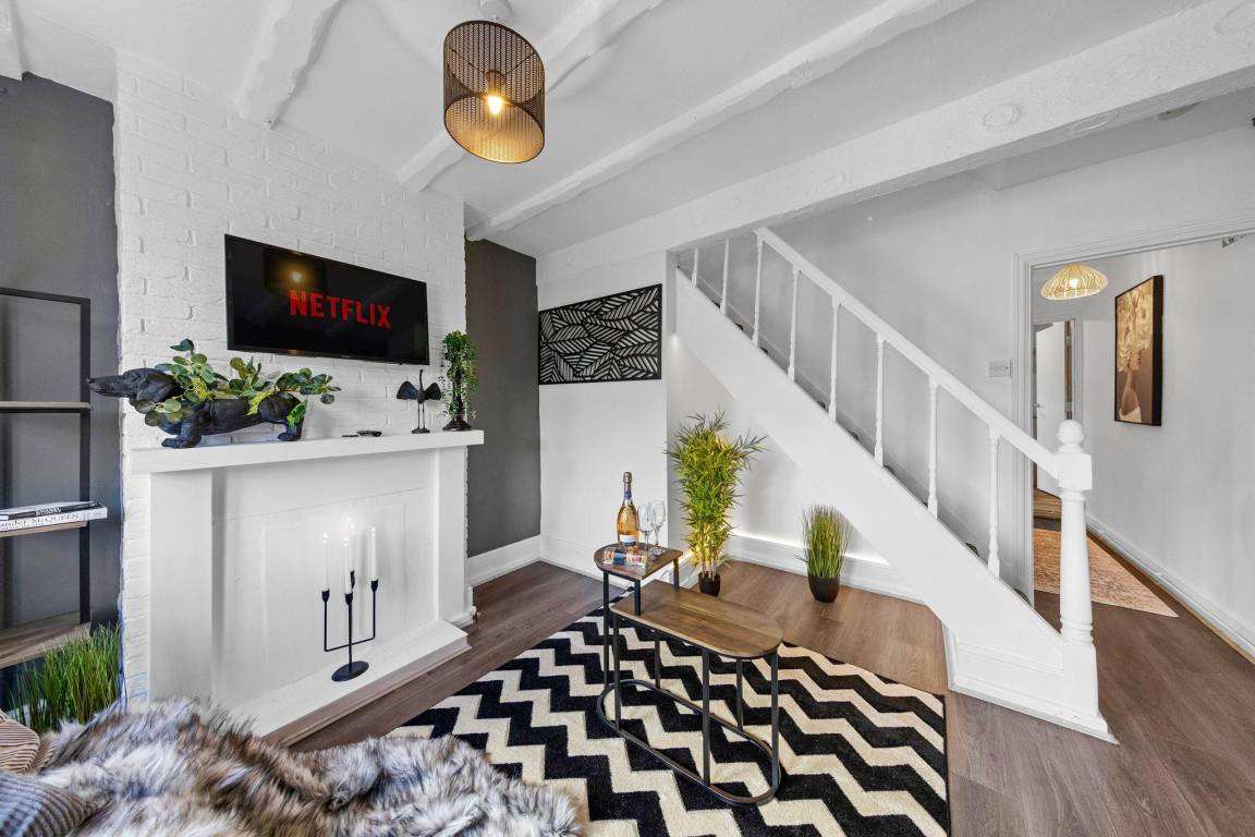 55 M² Apartment ∙ 3 Bedrooms ∙ 7 Guests - Chatham, Kent