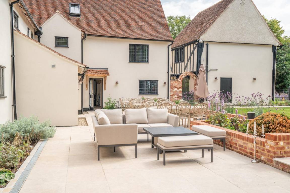 Cottage ∙ 11 Chambres ∙ 22 Personnes - Essex