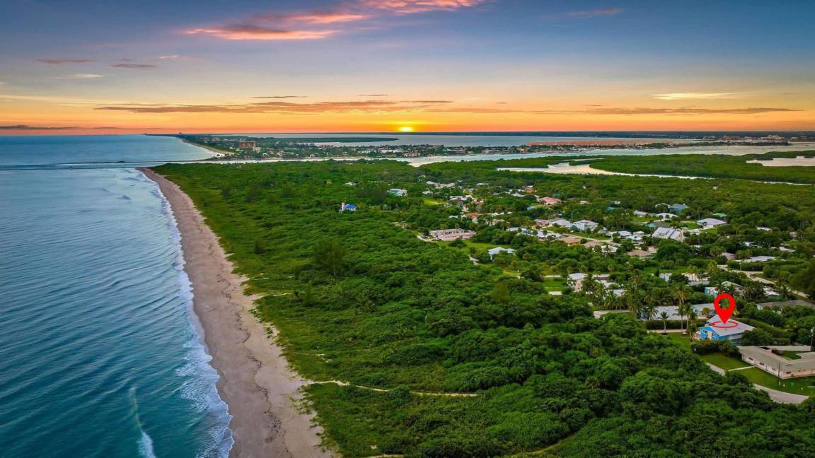 House ∙ 2 Bedrooms ∙ 8 Guests - Fort Pierce, FL