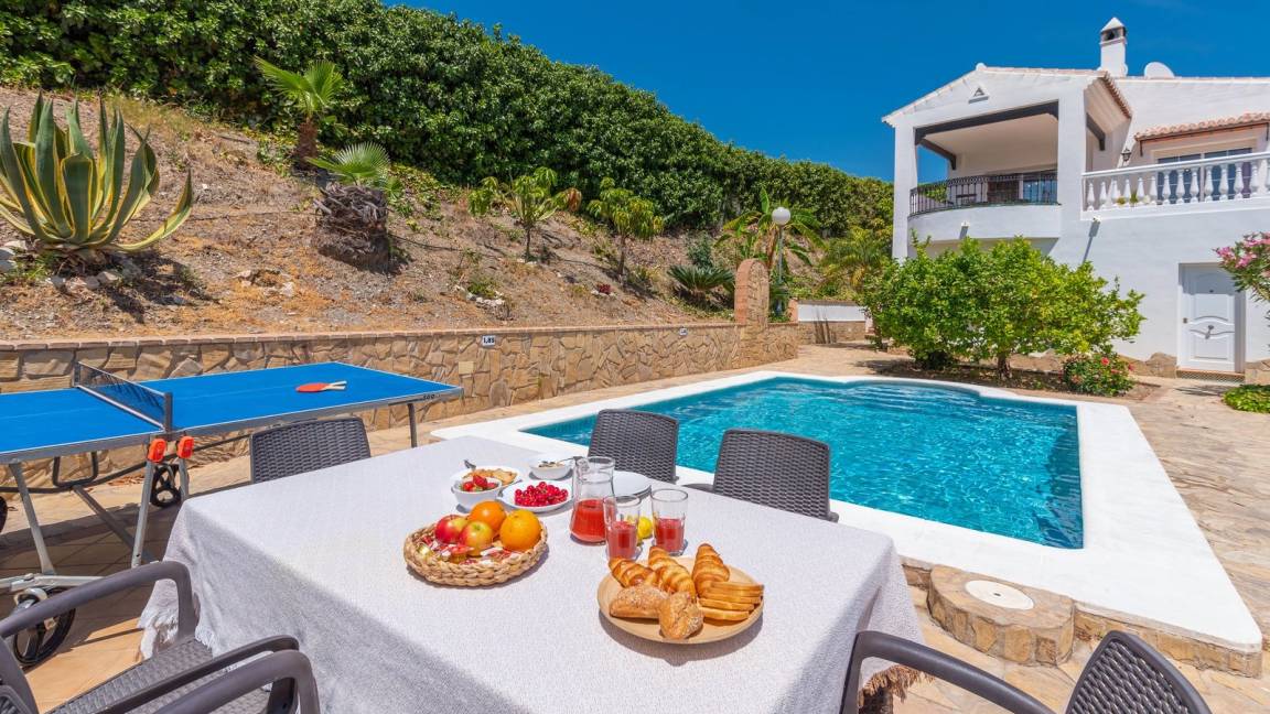 100 M² Maison De Vacances ∙ 3 Chambres ∙ 6 Personnes - Torrox Costa